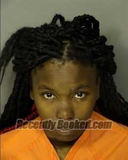 Recent Booking / Mugshot for TIONNA SHANIECE SCOTT in Horry County ...