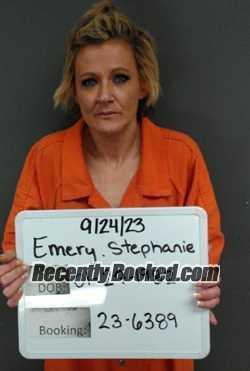 Recent Booking / Mugshot for STEPHANIE LYNN EMERY in Sebastian County ...