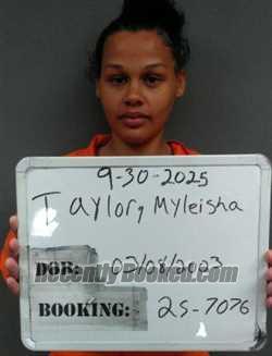 Recent Booking / Mugshot for MYLEISHA LAVETTE TAYLOR in Sebastian ...