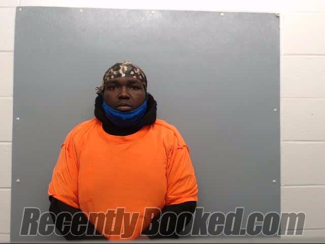 Recent Booking / Mugshot for LATAVIUS J PASCHAL in Union County, Arkansas