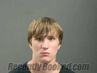 Recent Booking / Mugshot for Nathaniel Lewis in Washington County, Arkansas