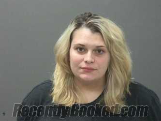 Recent Booking / Mugshot for Sarah Isaac in Washington County, Arkansas
