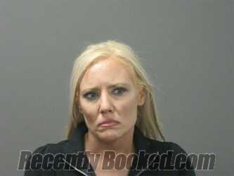 Recent Booking / Mugshot for Carrie Phelps in Washington County, Arkansas