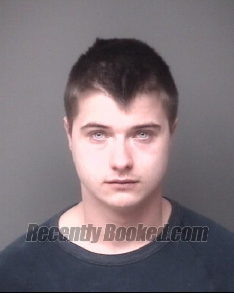 Recent Booking / Mugshot for DYLAN MICHAEL DRAGUSICA in Dubuque County ...