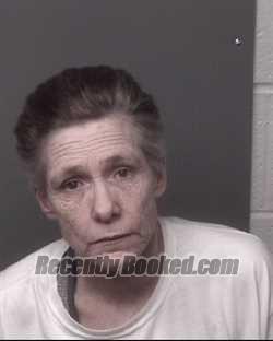 Recent Booking / Mugshot for SHELLY RAE HALEY in Dubuque County, Iowa