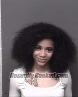 Recent Booking / Mugshot for ERICA REBECCA SARAH ROSADO in Dubuque ...
