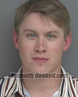 Recent Booking / Mugshot for LUKE MICHAEL HAWKSHEAD in Dubuque County, Iowa