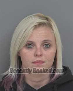 Recent Booking / Mugshot for GABRIELLE LYN BARRETT in Dubuque County, Iowa