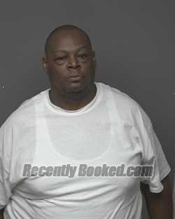 Recent Booking / Mugshot for HENRY RONELL HAYES in Dubuque County, Iowa