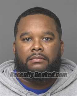 DARRELL CHRISTOPHER MOORE Arrest Record & Booking Info – Dubuque County, Iowa | RecentlyBooked.com