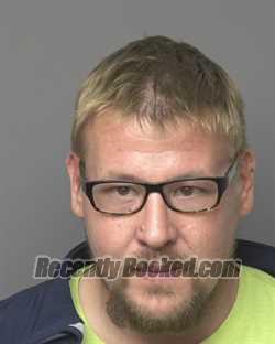 Recent Booking / Mugshot for SEAN STEVEN OLIVER in Dubuque County, Iowa