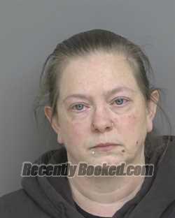 Recent Booking / Mugshot for ELIZABETH CAROL DUNLAP in Dubuque County, Iowa